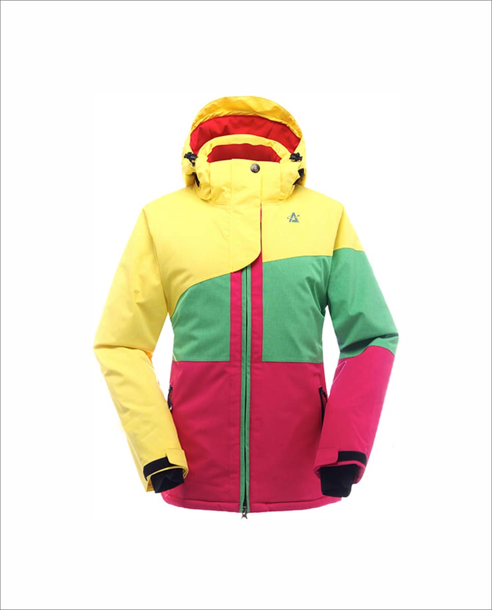 Explore the USA's Snow Jackets Trends